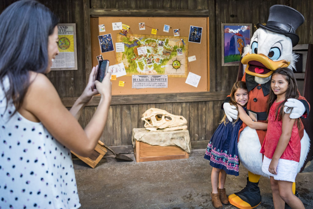 Donald Duck and Dinosaurs at Animal Kingdom, Fun For All - Doing Disney ...